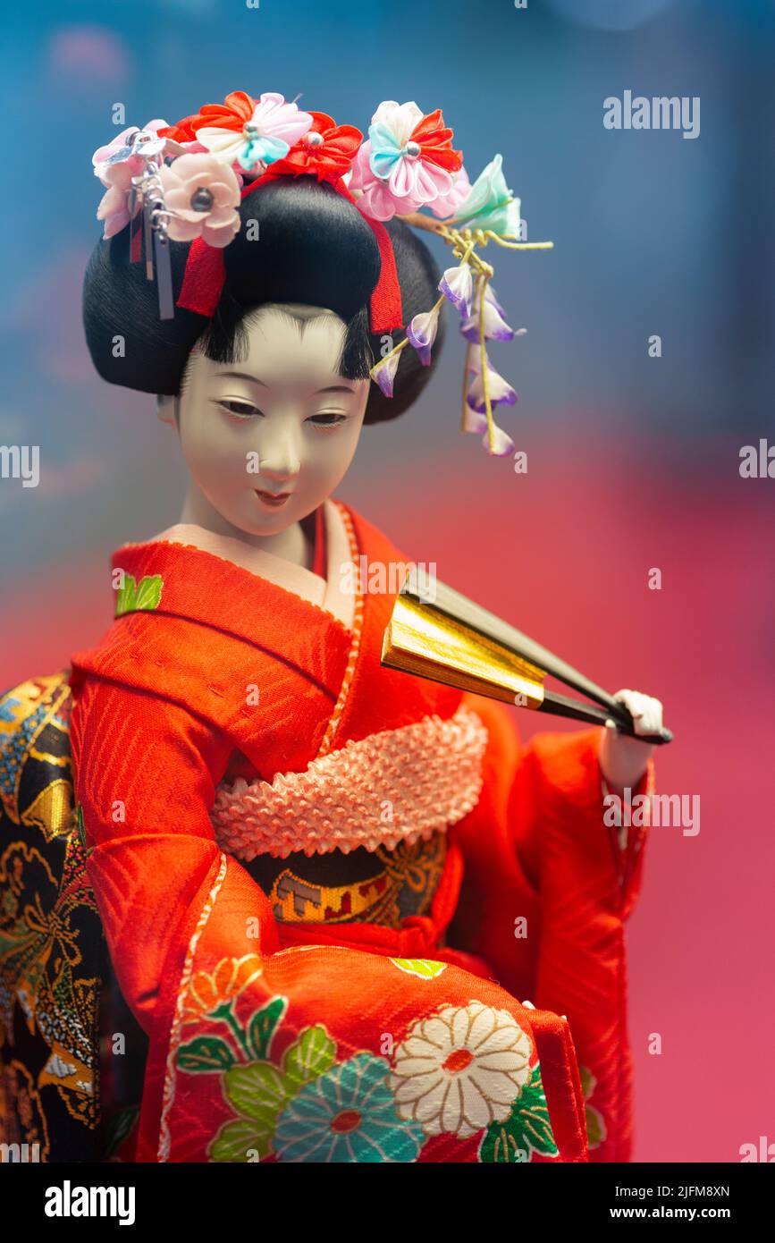 Maiko kimono hi-res stock photography and images - Alamy