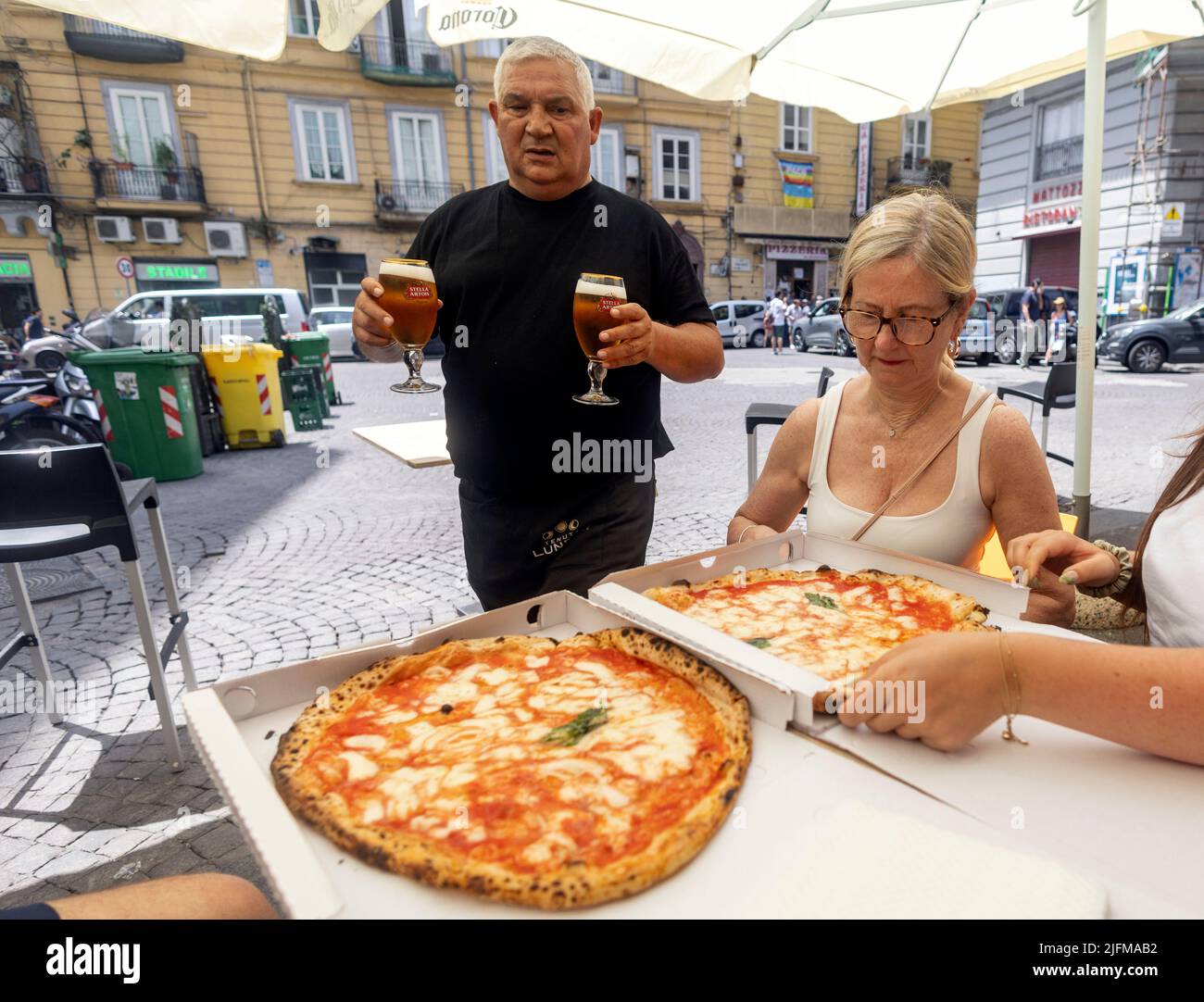 Da Michele pizza famous restaurant Stock Photo - Alamy