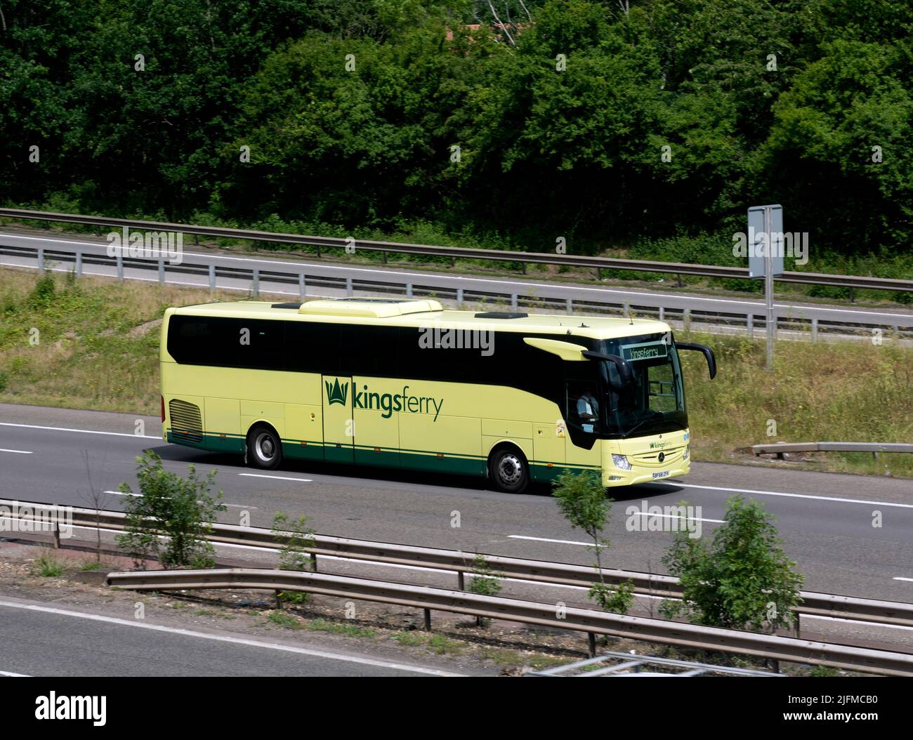 Kingsferry coach hi-res stock photography and images - Alamy