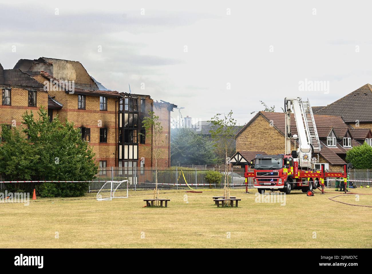 Firefighters at the scene of a gas blast in Redwood Grove, Bedford ...