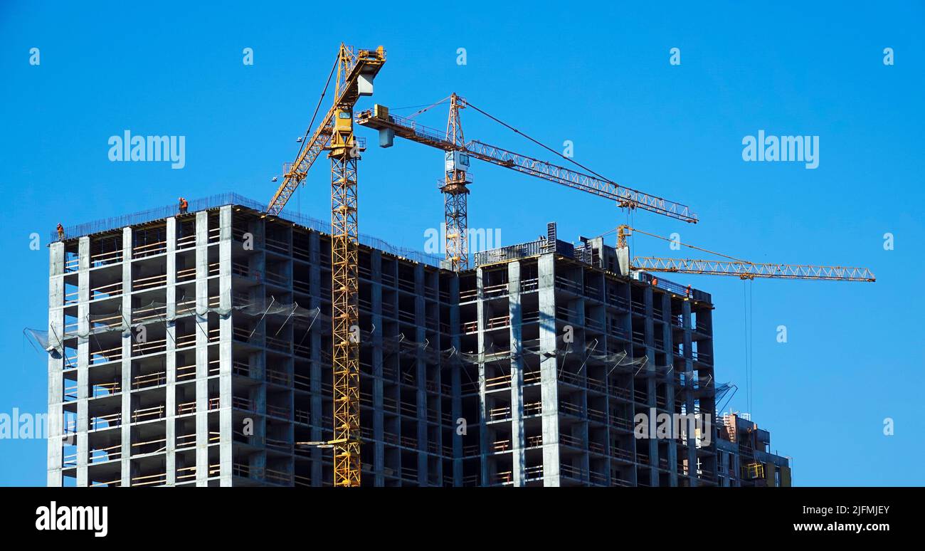 Kiev, Ukraine March 18, 2020: tower construction cranes on the ...