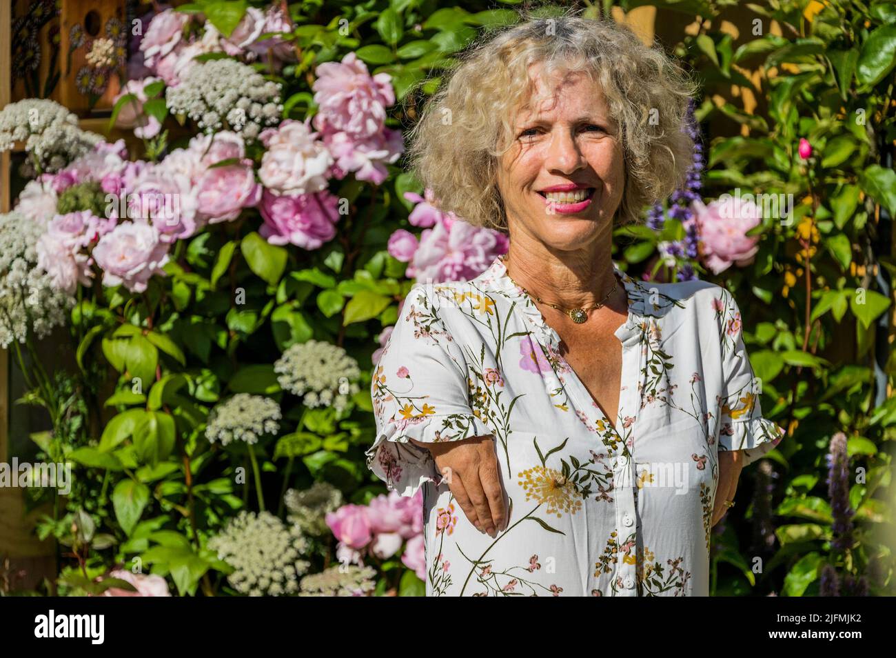 Bbc gardeners world sue kent hi-res stock photography and images - Alamy