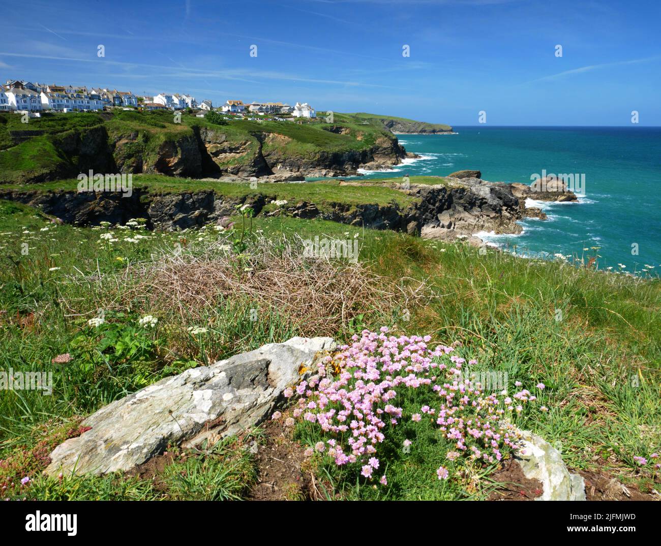 Port Isaac, Cornwall, seen from cliffs above Port Gaverne Stock Photo ...