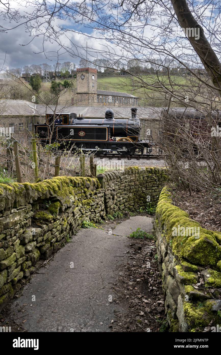 Steam trains at howarth yorkshire train line hi-res stock photography ...