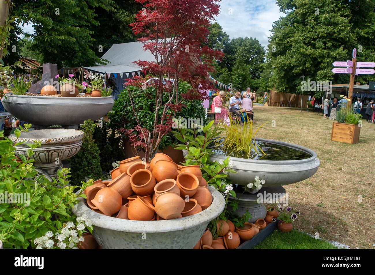 East Molesey, Surrey, UK. 4th July, 2022. Colourful displays at the RHS ...