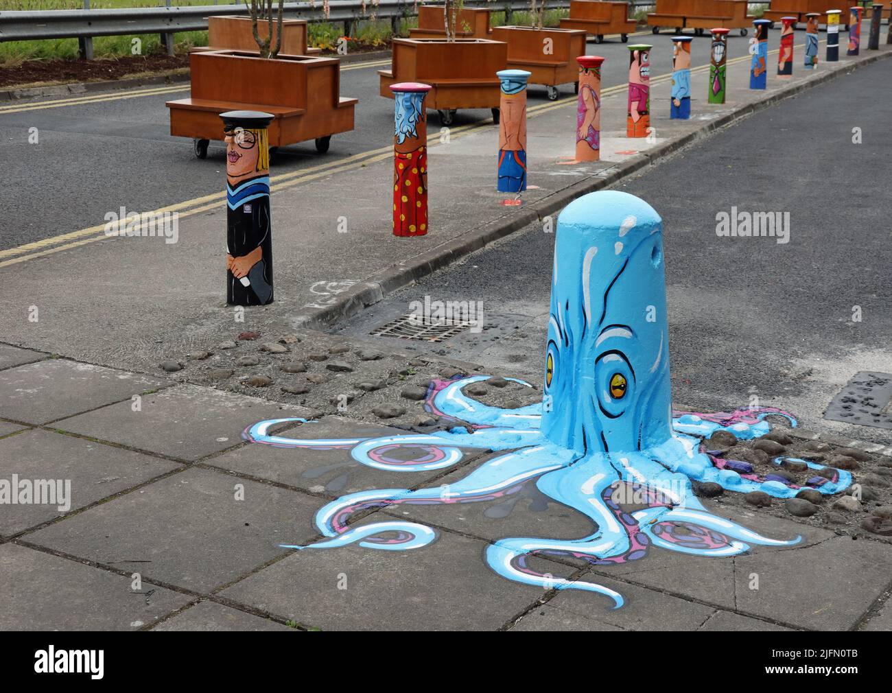 The art of bollards hi-res stock photography and images - Alamy
