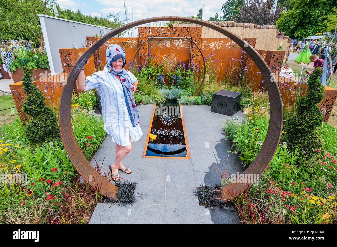 London, UK. 04th July, 2022. Sunburst a show garden designed by Charlie ...