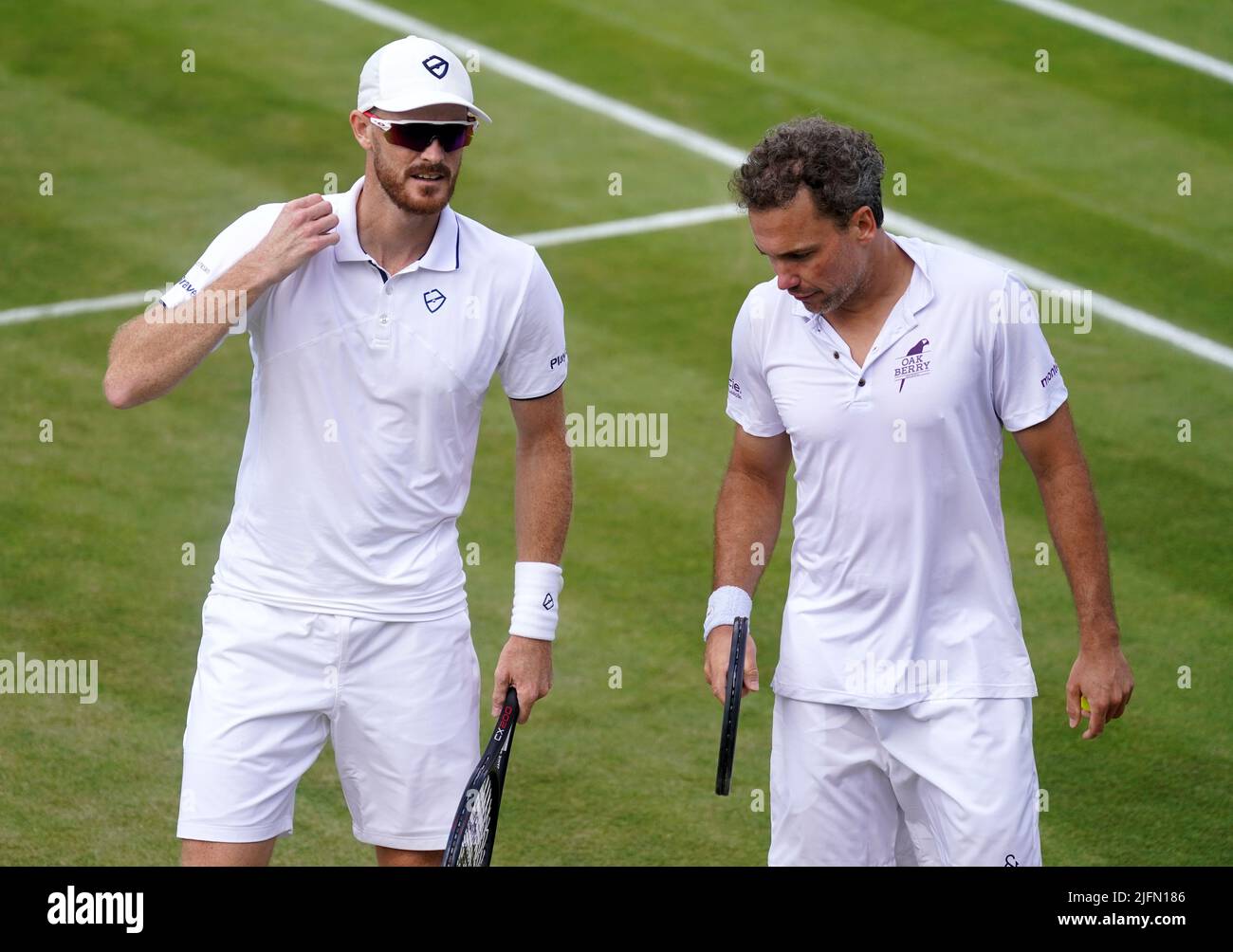 Jamie Murray (left) and Bruno Soares during their match against John ...