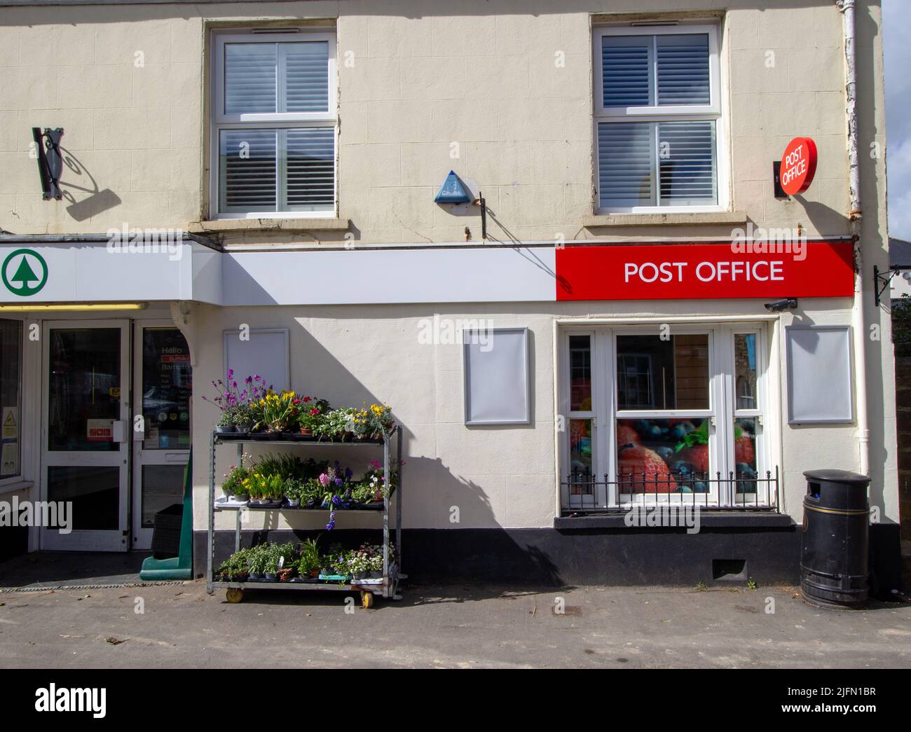 BAMPTON, DEVON, UK - APRIL 7, 2022 Bampton Post Office on Fore Street ...