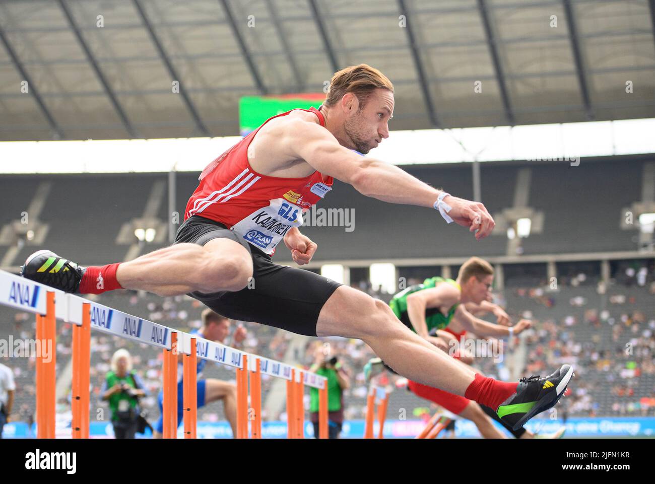 Kai KAZMIREK (GER/LG Rhein-Wied) action, semi-finals 110m hurdles men ...