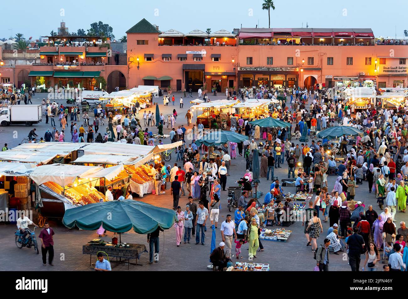 Square morocco marrakech market hi-res stock photography and images - Alamy