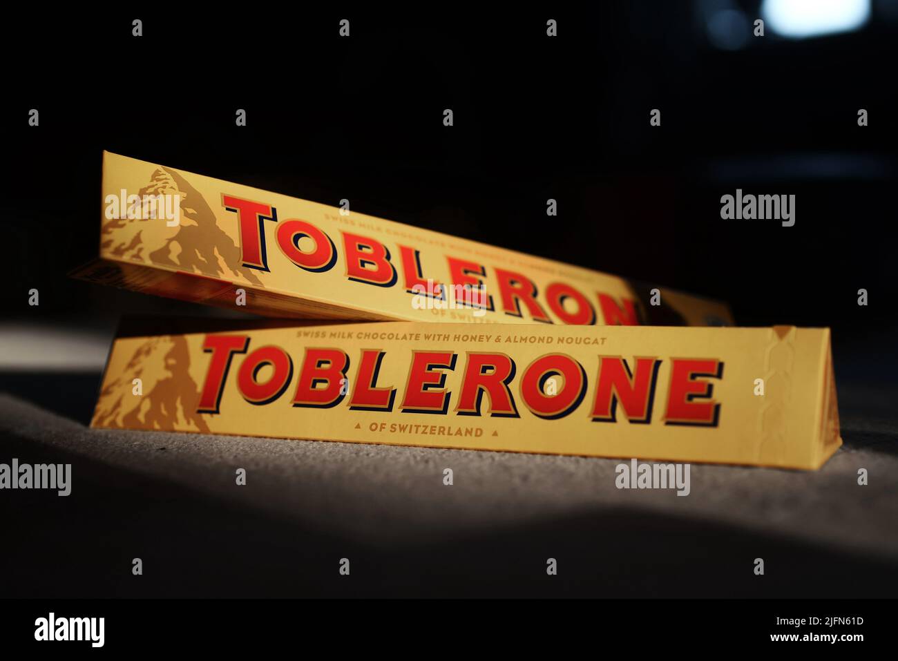 Toblerone logotyp hi-res stock photography and images - Alamy