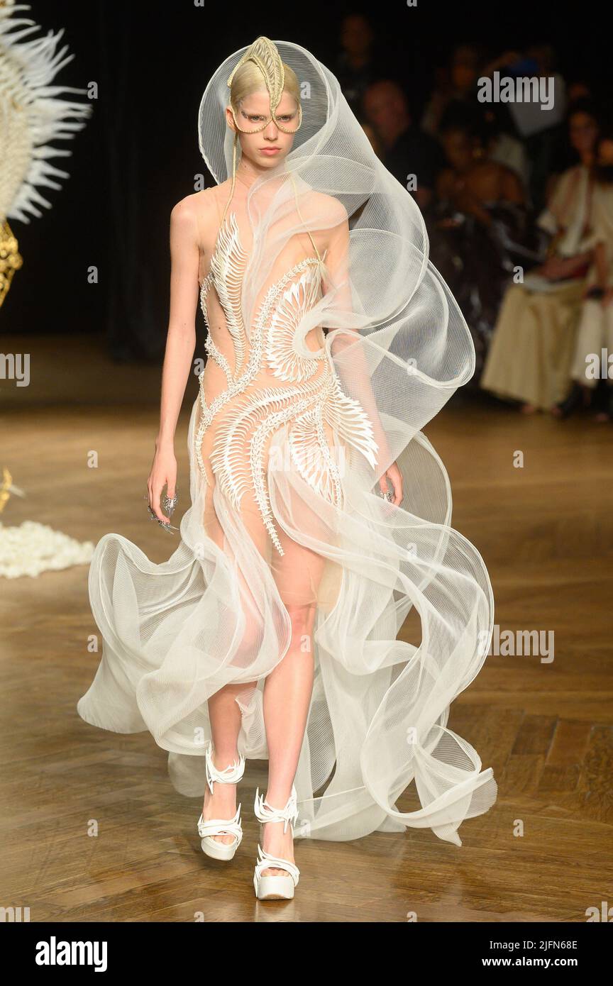 Paris, France. 04/07/2022, A model walks the runway during the Iris Van Herpen Haute Couture ...
