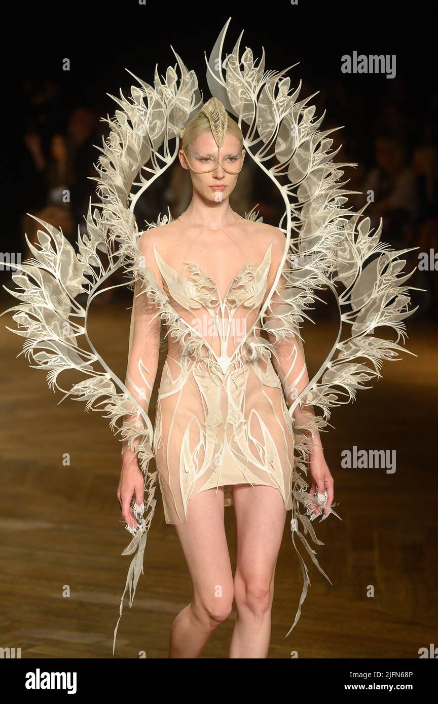 Paris, France. 04/07/2022, A model walks the runway during the Iris Van Herpen Haute Couture ...