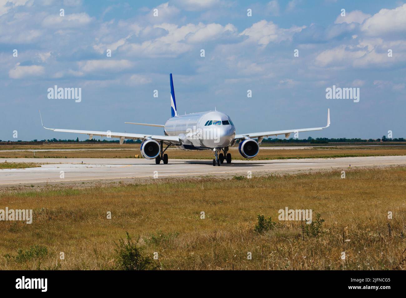 Aircraft waiting to takeoff hi-res stock photography and images - Alamy