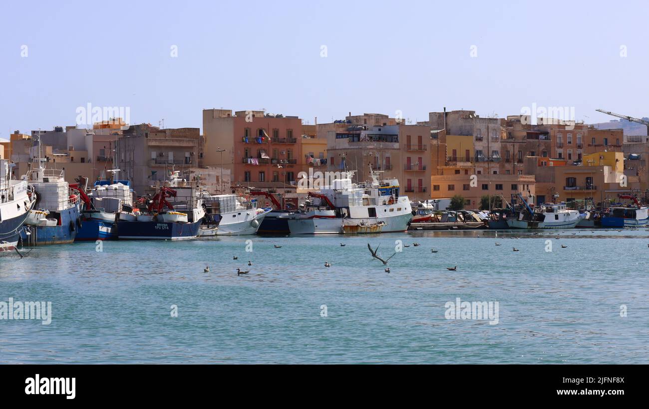 Trapani, Sicily (Italy): Port of Trapani Stock Photo - Alamy