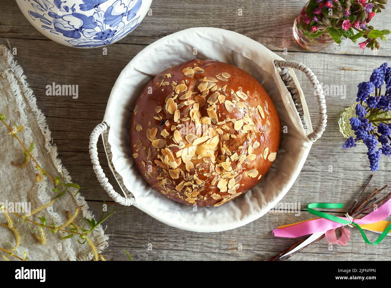 Mazanec - traditional Czech sweet Easter pastry, similar to hot cross ...