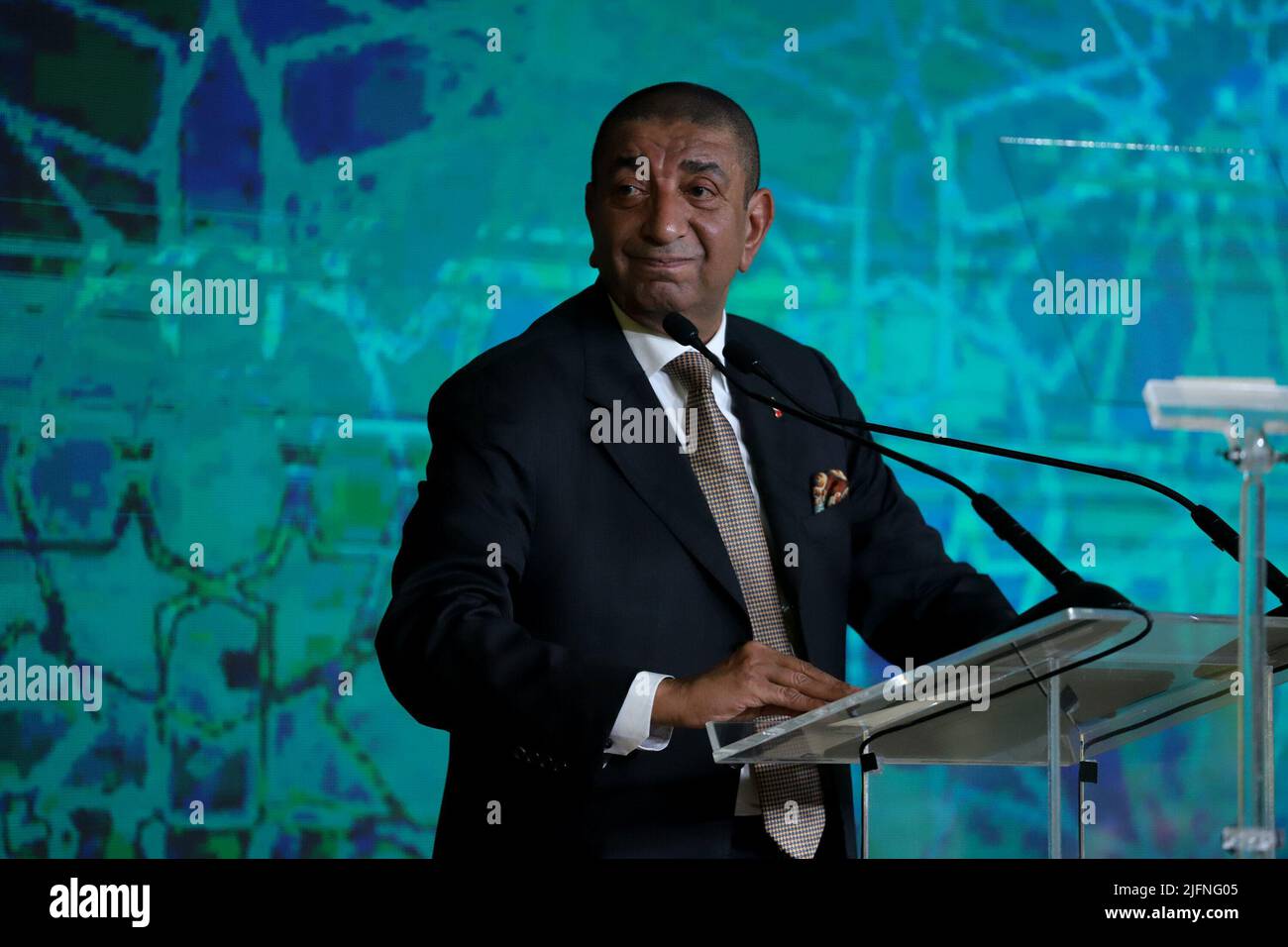 Debates and decisions hi-res stock photography and images - Alamy