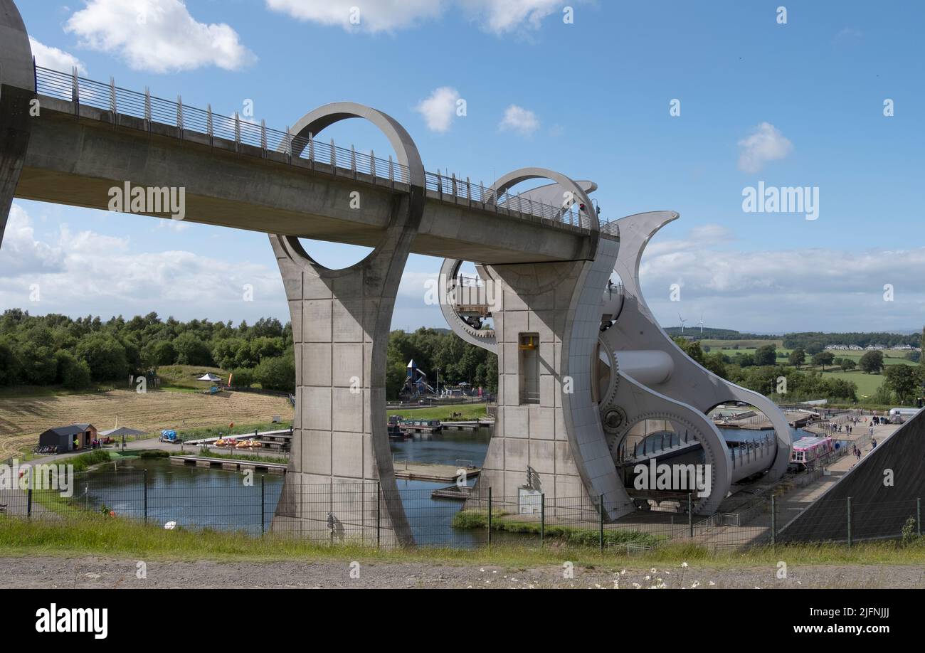 The Falkirk Wheel is a rotating boat lift in Tamfourhill, Falkirk, in ...