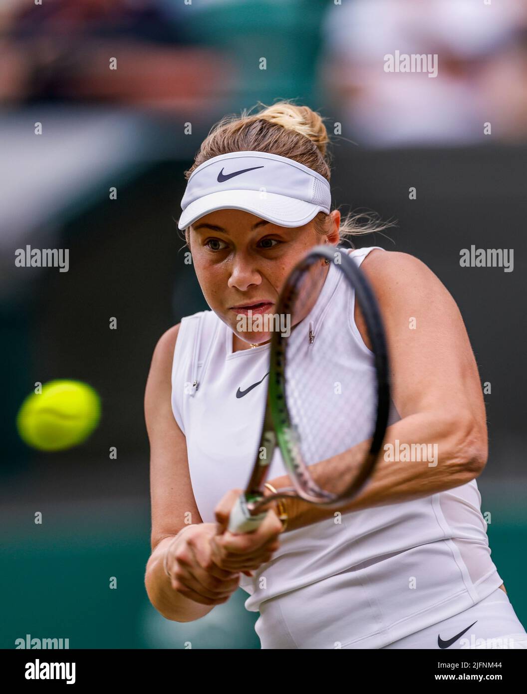 Amanda Anisimova in action on day eight of the 2022 Wimbledon ...