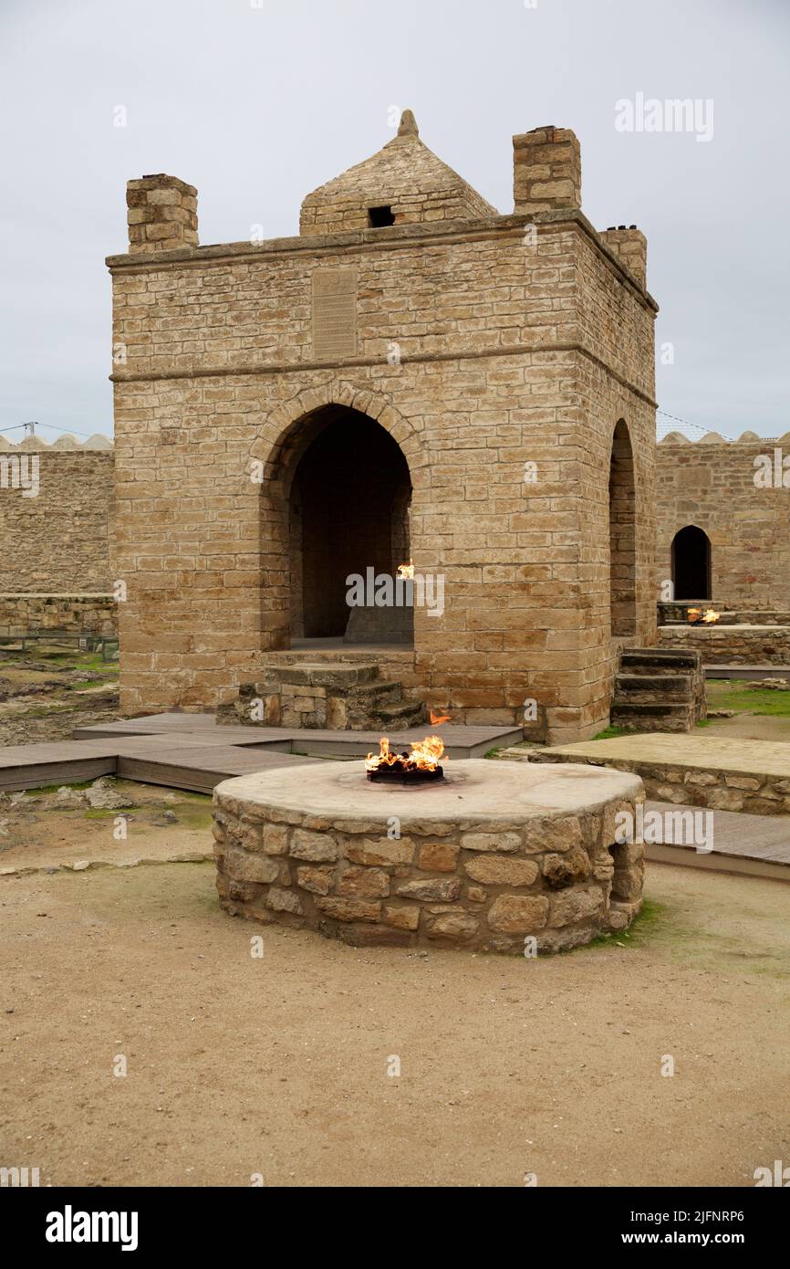 Atashgah zoroastrian hi-res stock photography and images - Alamy