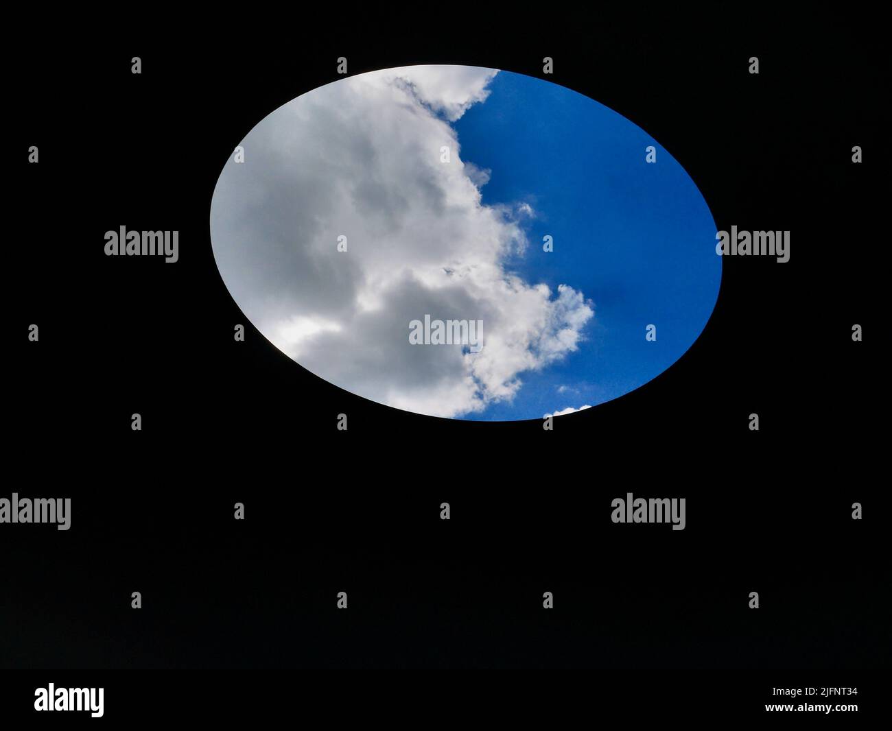 Seen through circle hi-res stock photography and images - Alamy
