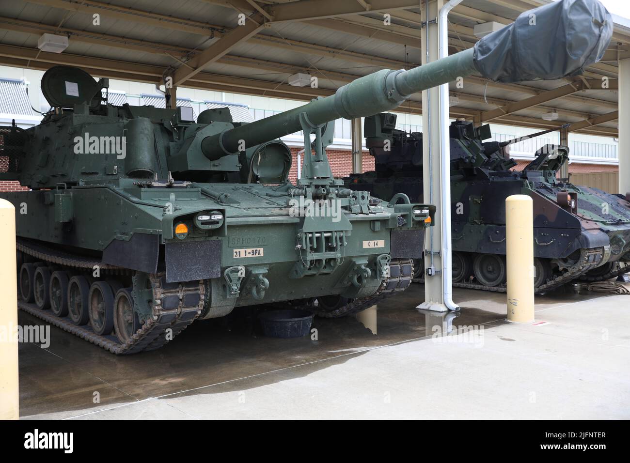 M2a4 hi-res stock photography and images - Alamy