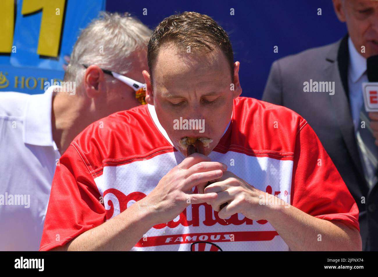 Professional competitive eater Joey Chestnut wins his 15th title eating ...