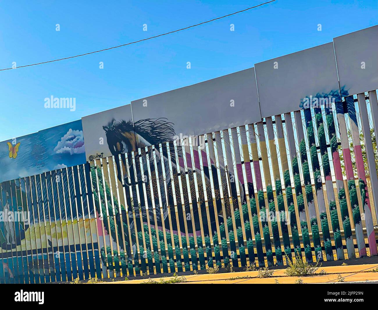 Mural on the border wall in Agua Prieta, Sonora, Mexico. Migration ...