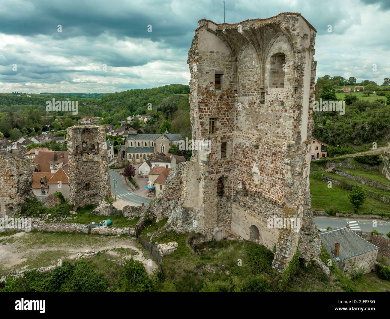 Village herisson castle bourbonnais allier hi-res stock photography and ...