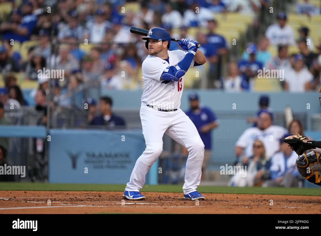 Los Angeles Dodgers second baseman Max Muncy (13) bats against the San ...