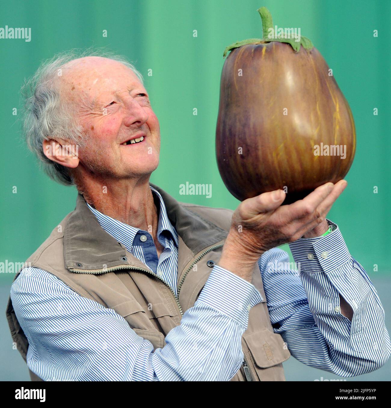 Peter Glazebrook with his new Guiness World Record winning heaviest ...
