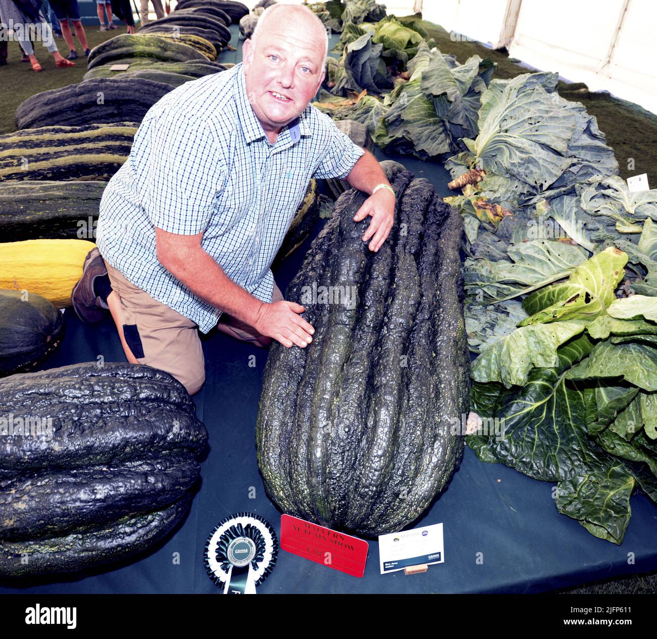 Vincent Sjodin with his new Guiness World Record winning heaviest ...