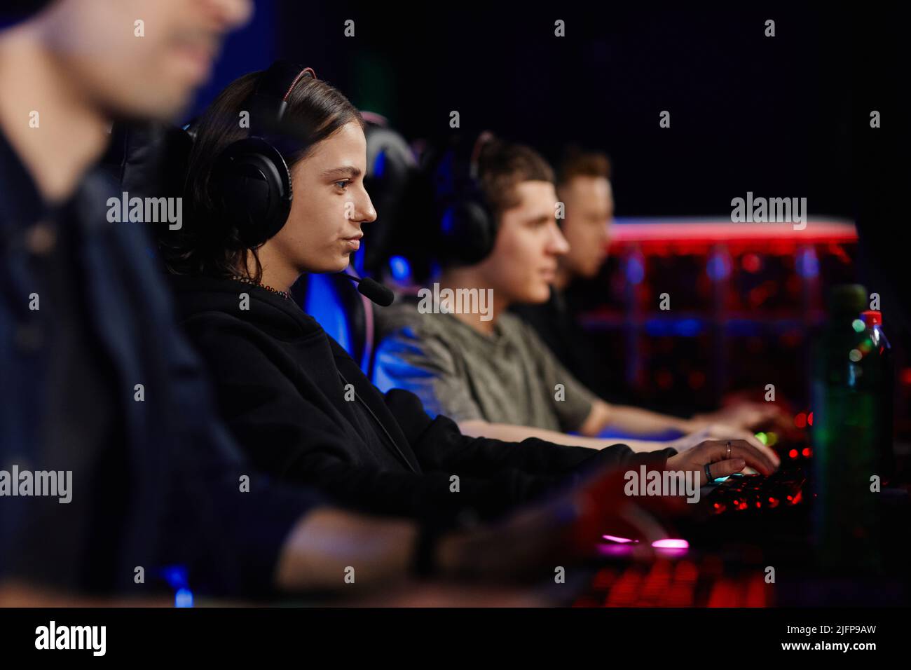 Cyber games tournament hi-res stock photography and images - Alamy
