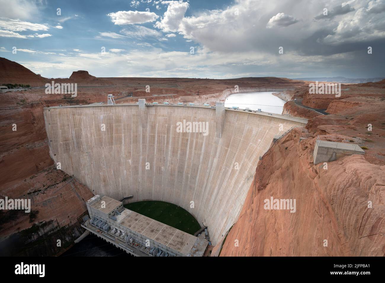 Glen canyon dam water level 2022 hi-res stock photography and images ...