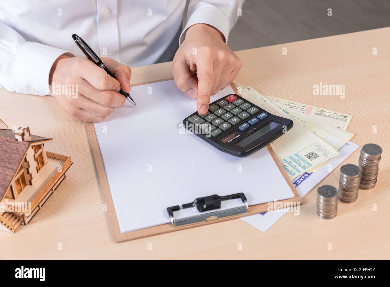 Hand motion calculator hi-res stock photography and images - Alamy