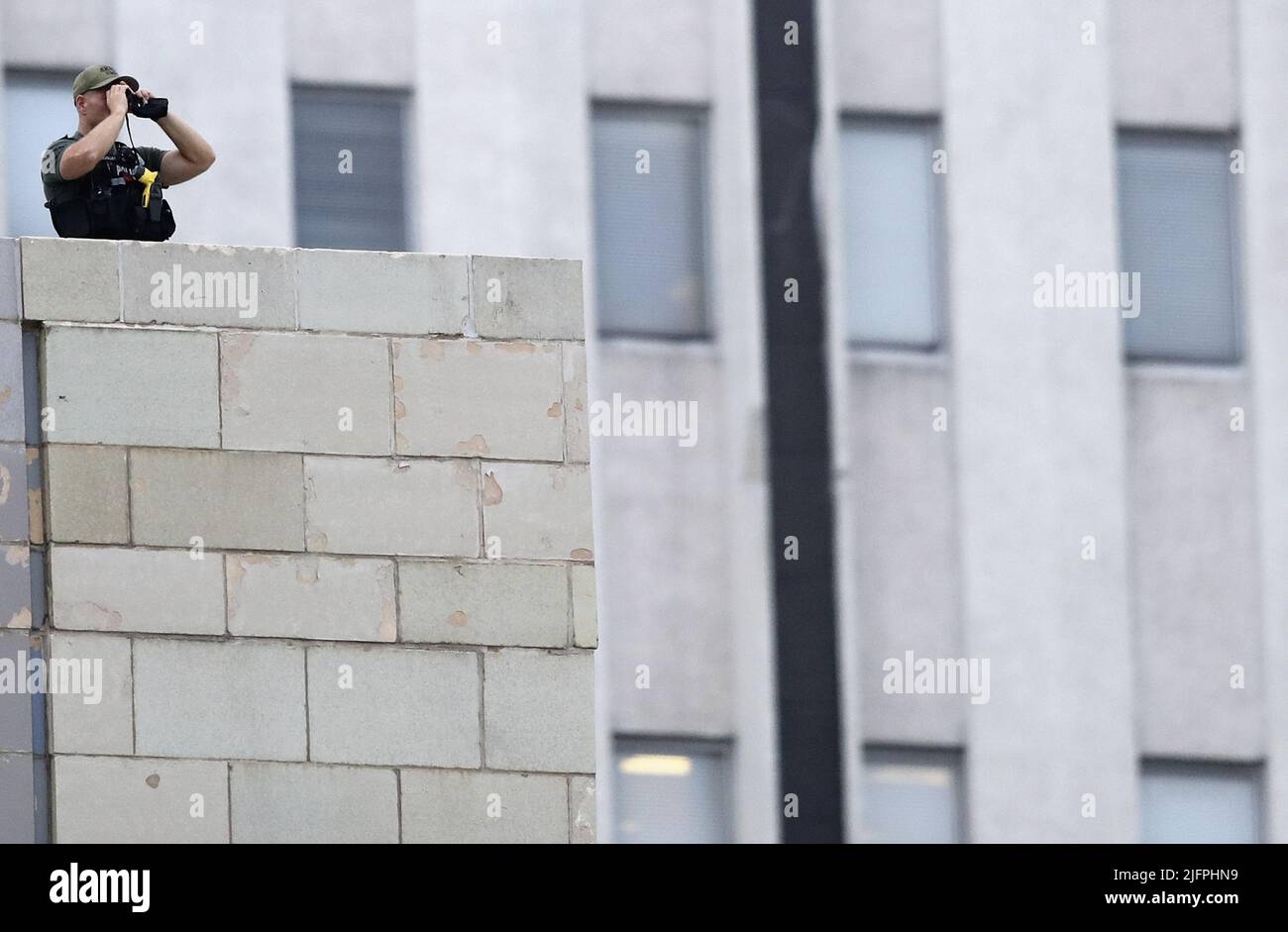 Law enforcement member hi-res stock photography and images - Alamy