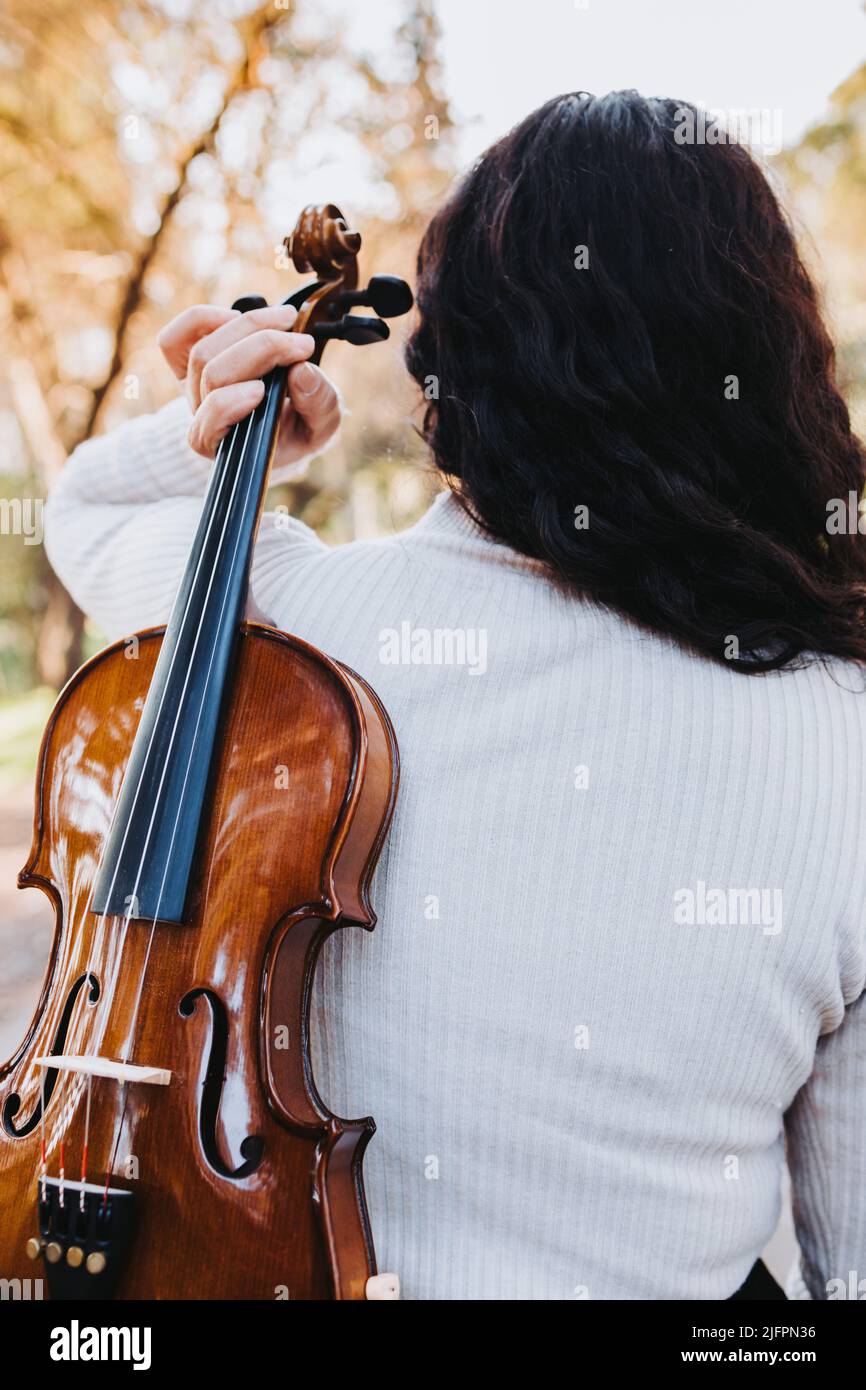 Woman back violin hi-res stock photography and images - Alamy
