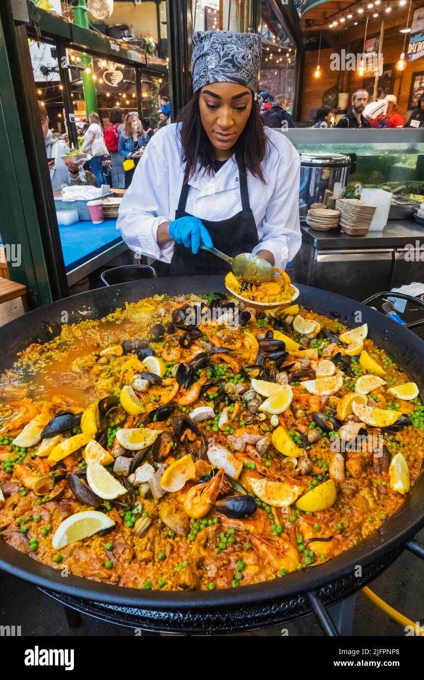 Borough Market, Woman Cooking Giant Paella, Southwark, London, England ...