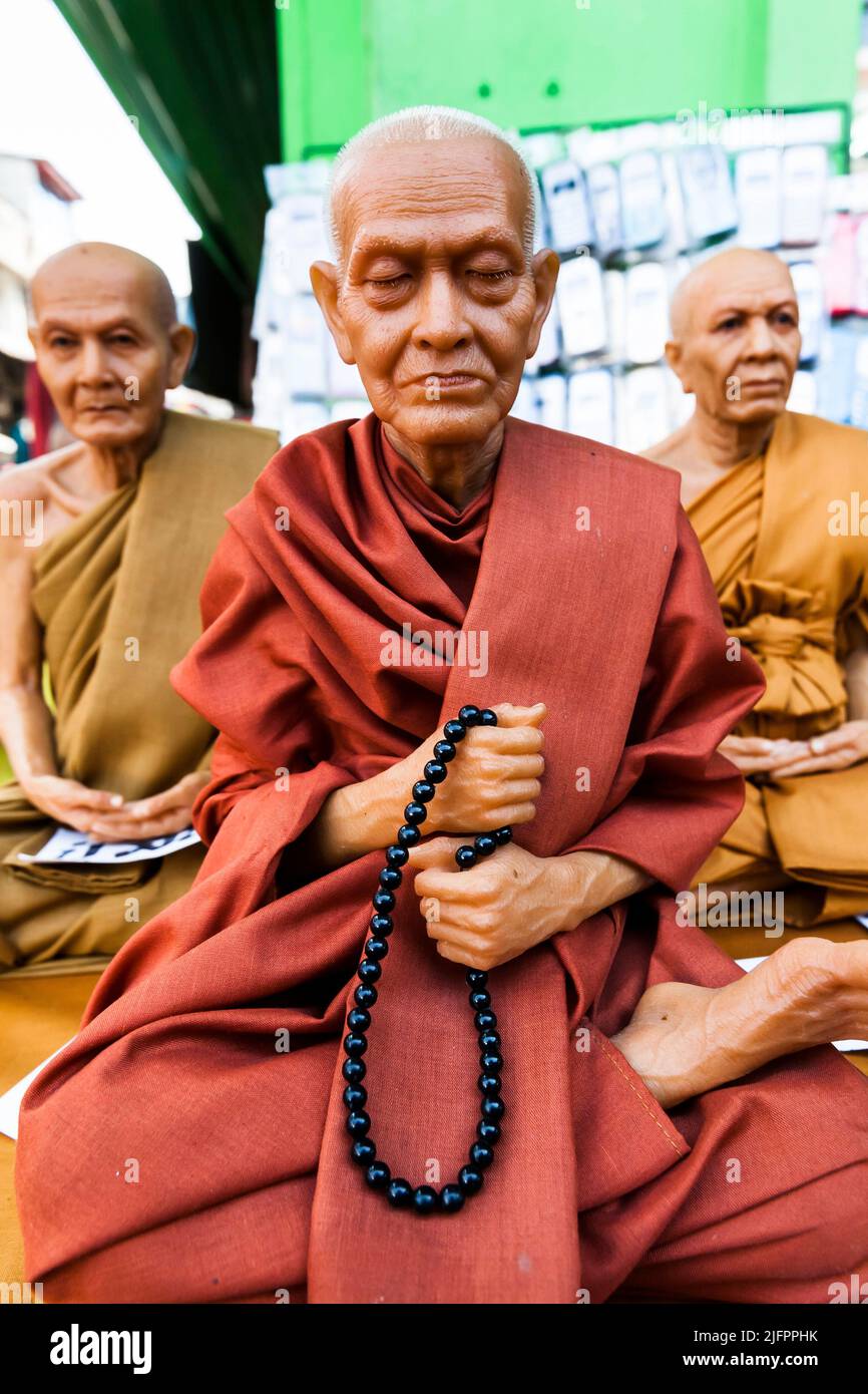 Monks figures thailand hi-res stock photography and images - Alamy