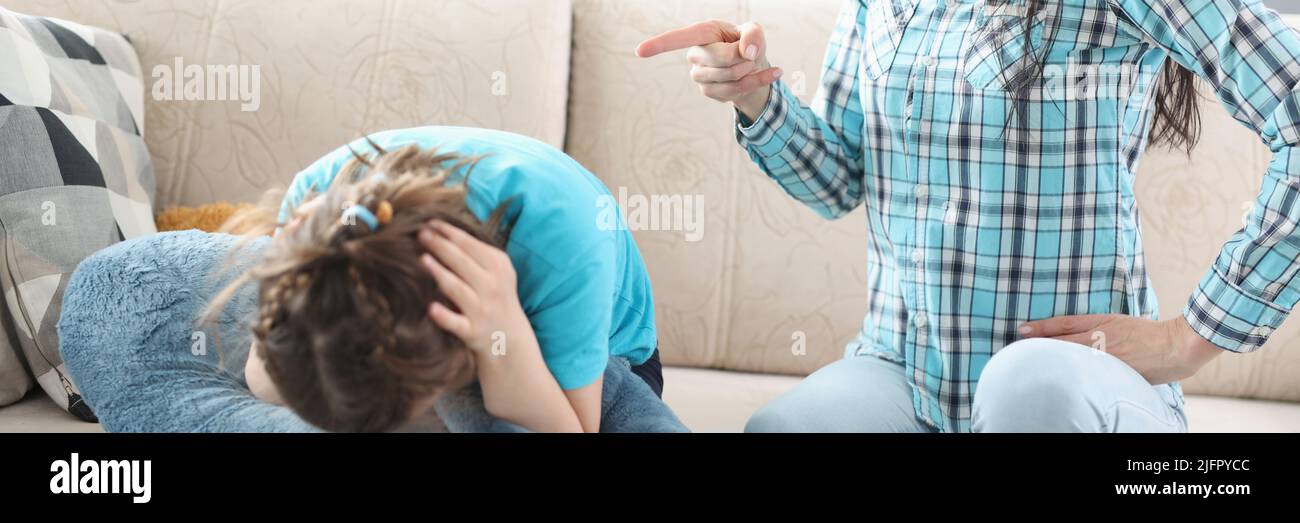 Mum daughter argue hi-res stock photography and images - Alamy