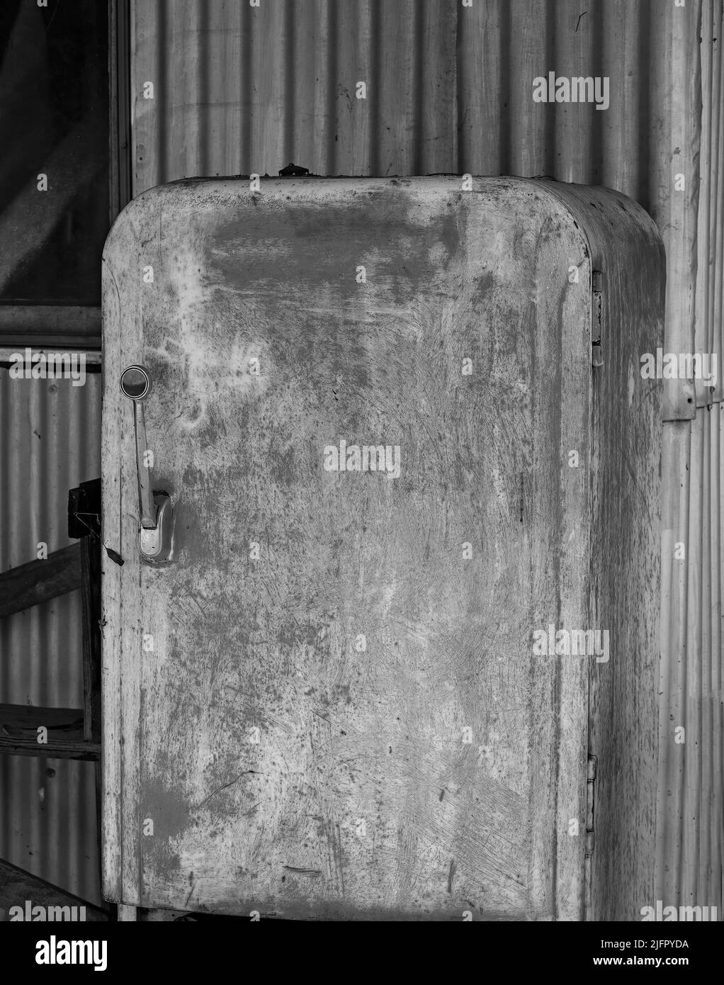 Rusty fridge Black and White Stock Photos & Images - Alamy