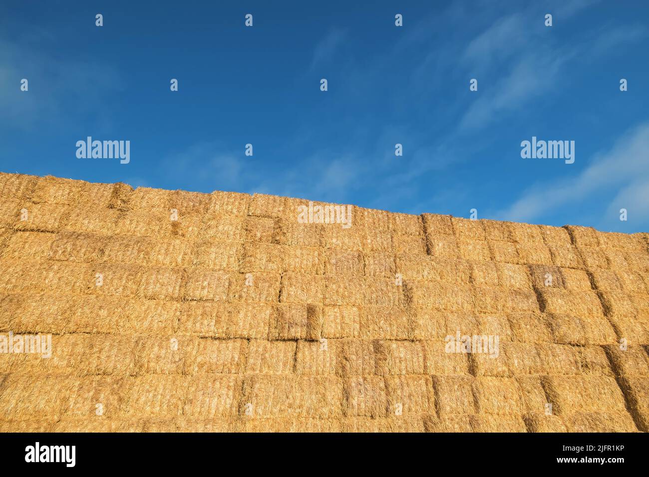 Hay barrier hi-res stock photography and images - Alamy