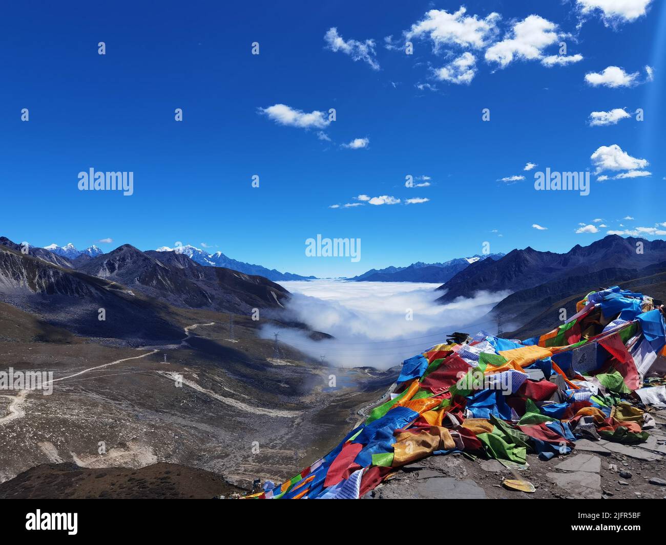 Tibetan fabrics hi-res stock photography and images - Alamy