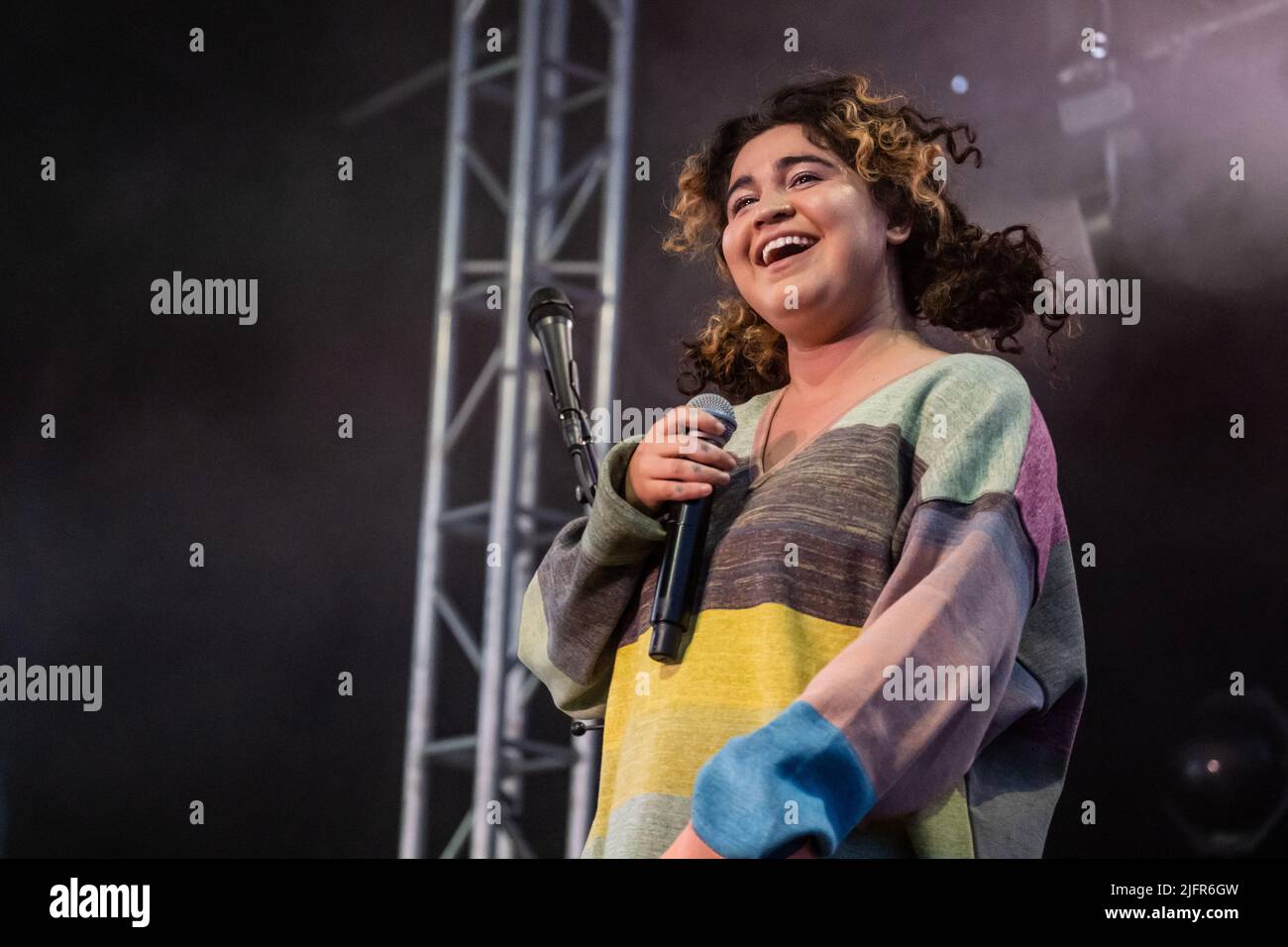 American singer and songwriter remi wolf hi-res stock photography and ...