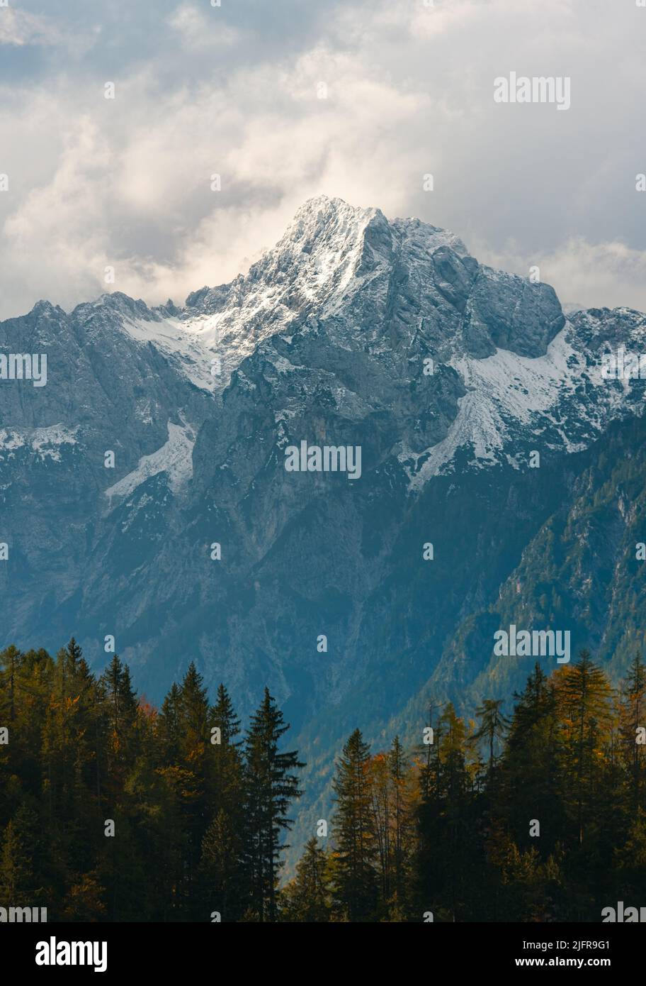 Southern limestone alps hi-res stock photography and images - Alamy