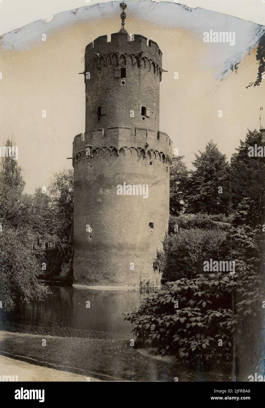 Kruittoren (Kronenburgertoren) (from 1425-1426) in the Kronenburgerpark ...
