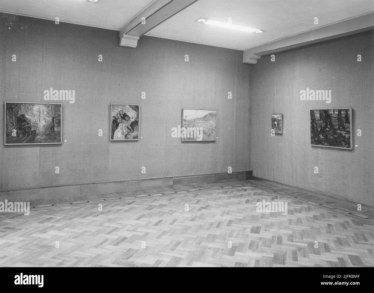 Van gogh art exhibition Black and White Stock Photos & Images - Alamy