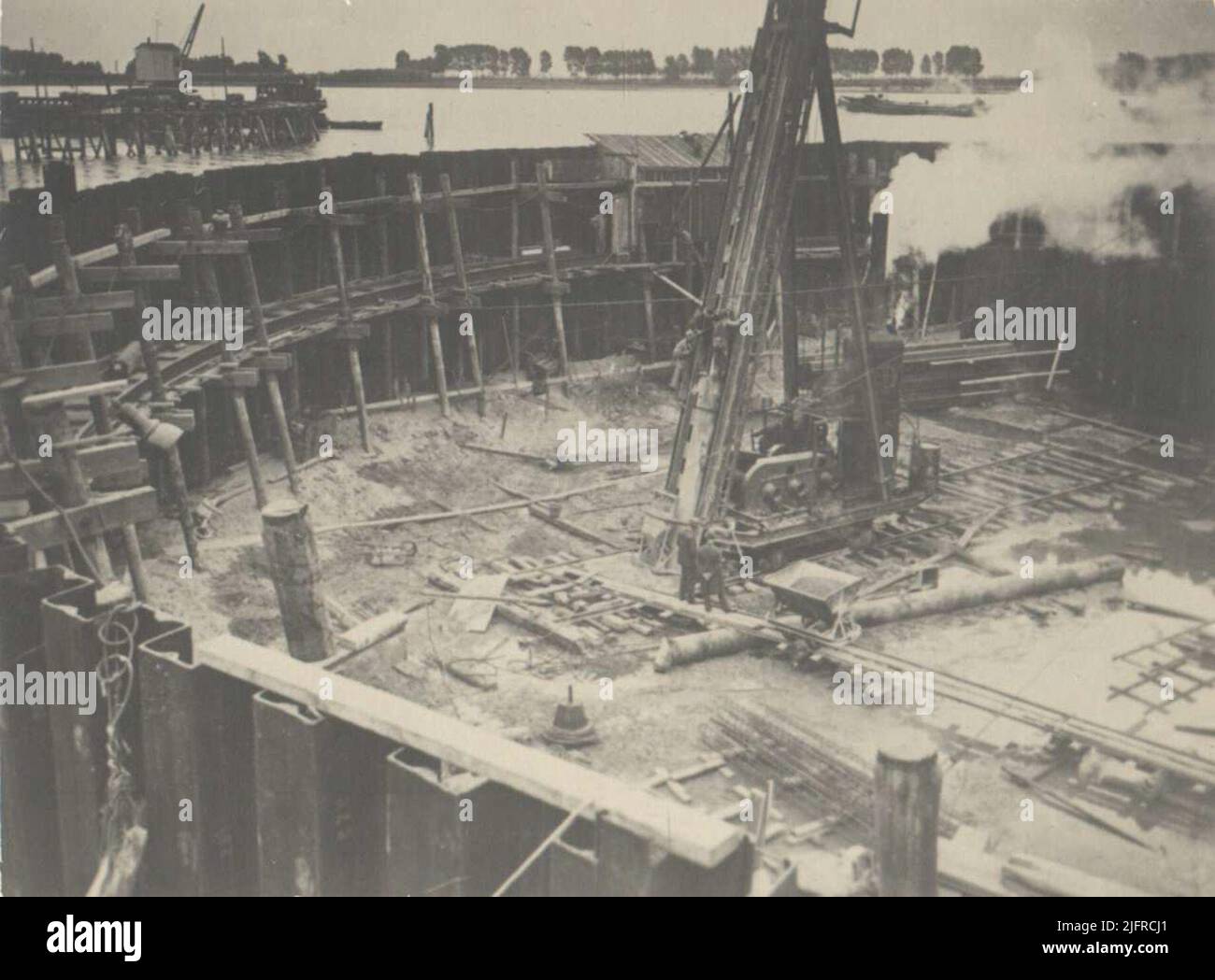 Pile up in the pit of a pillar Stock Photo - Alamy