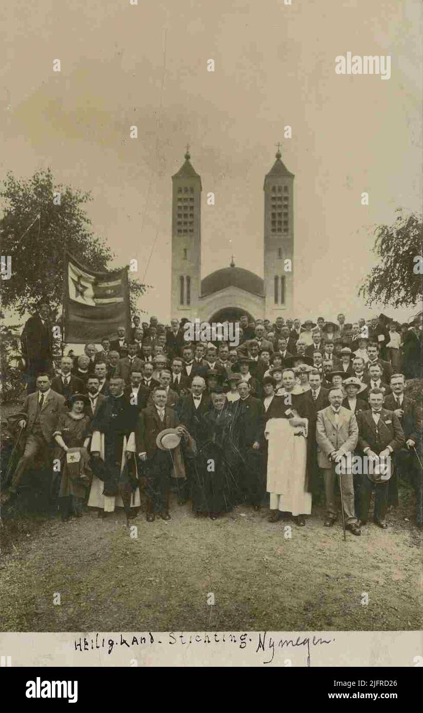 A group of pilgrims for the Cenakelkerk Stock Photo - Alamy